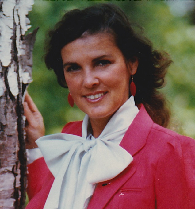 Irene Medeiros Lowney : Dolan Funeral Home